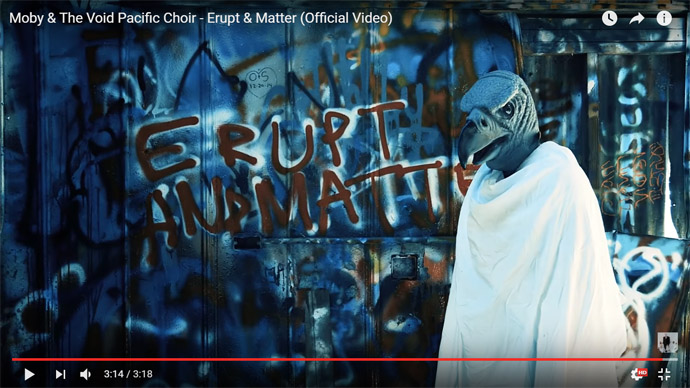 Моби выпустил клип на песню Erupt & Matter