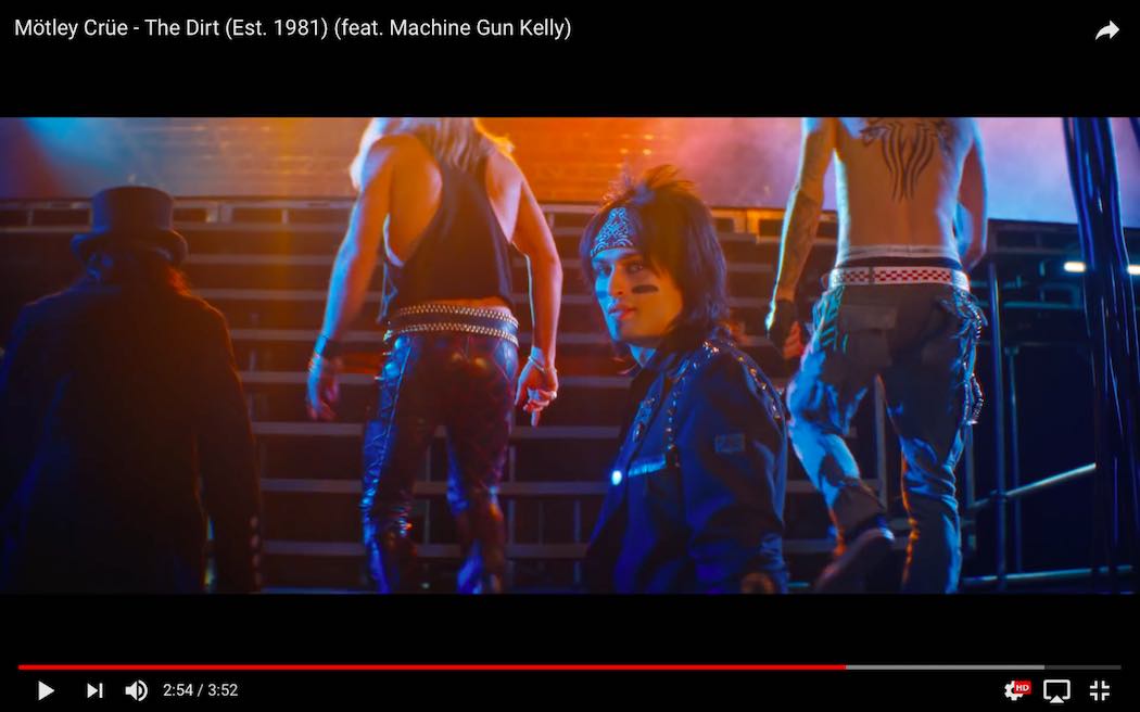 Motley Crue выпустили песню The Dirt с Machine Gun Kelly